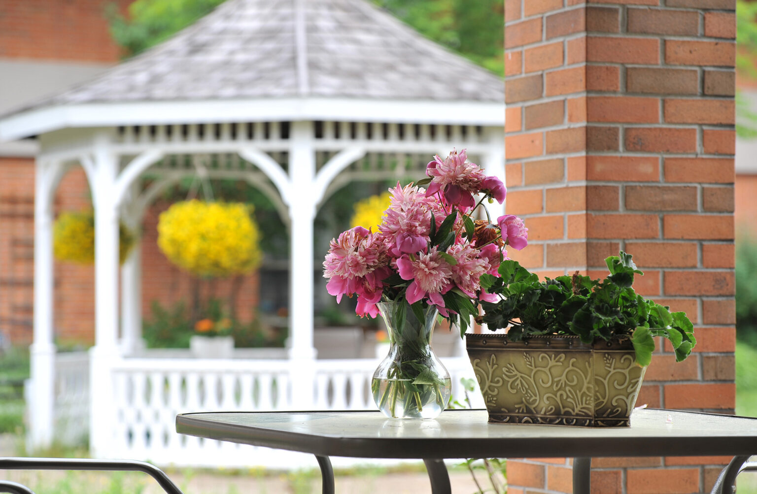 About Sunset Manor - Simcoe County